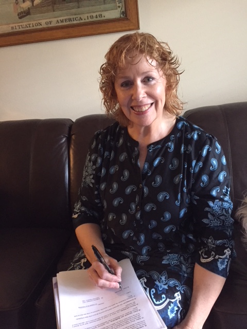 Friday with Friends: Interview with Author, Elaine Cooper | Mindy Steele