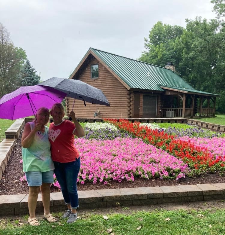 Mindy Steele | Where both sides of the fence tells a story